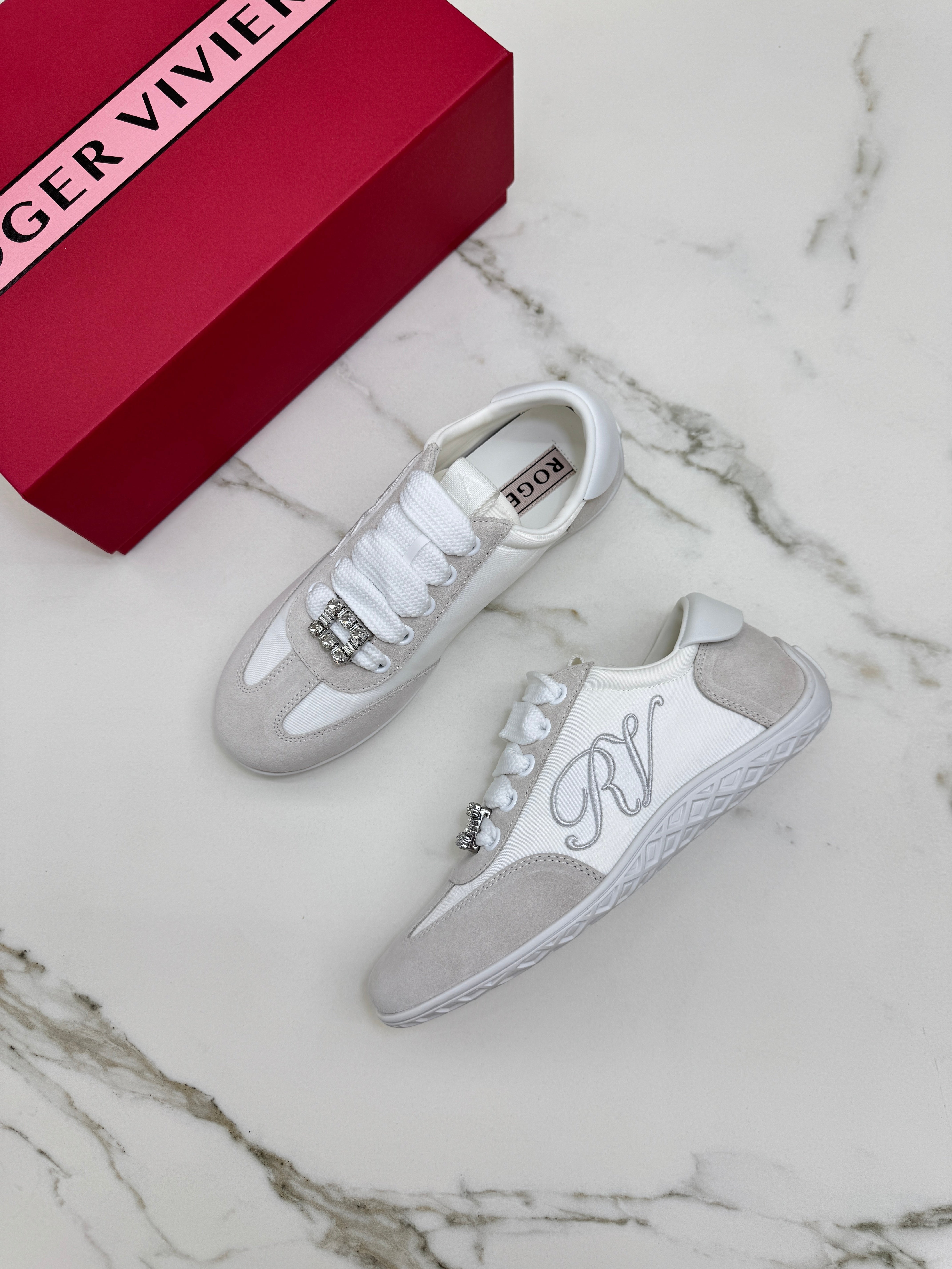 RV Vic Low Sneakers White – TQL（Top Quality Luxury)